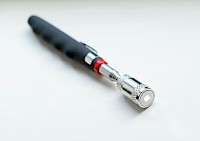 Telescopic Magnetic Retrieval Tool with Torch | Eclipse Magnetics